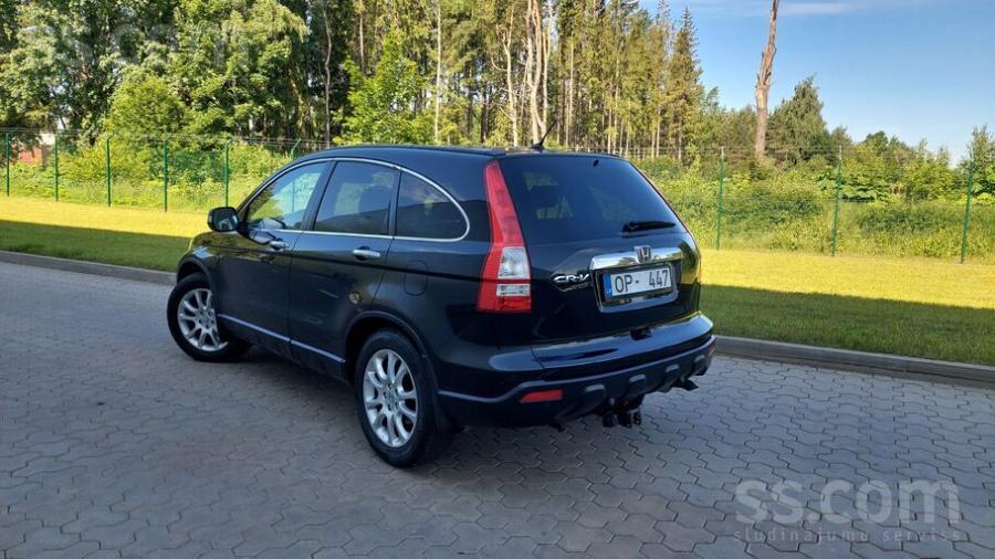 Melns Honda CR-V 2007 Rīga, ar dzinēja tilpumu 2.20 L un nobraukumu 275 tūkst. km par 6450 €, foto 23 vietnē AUTOMOTO.COM.LV