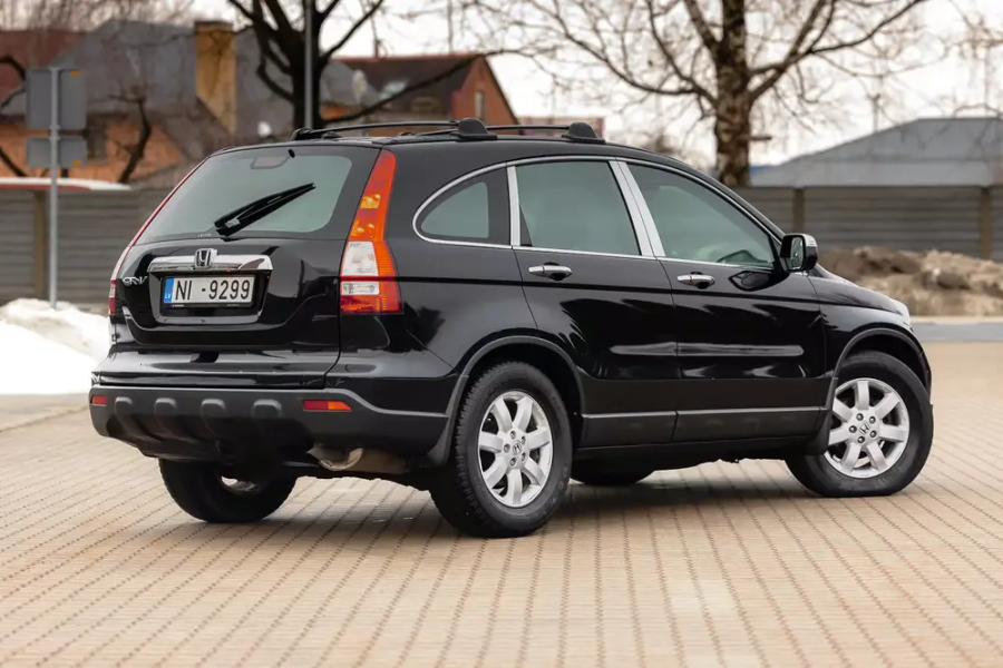 Melns Honda CR-V 2007 Jelgava, ar dzinēja tilpumu 2.20 L un nobraukumu 344 tūkst. km par 3600 €, foto 5 vietnē AUTOMOTO.COM.LV