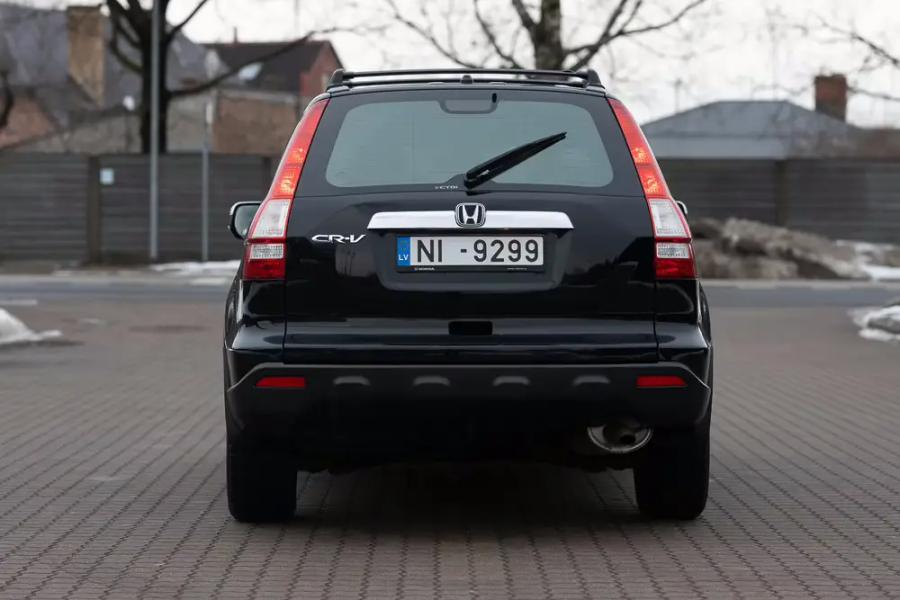 Melns Honda CR-V 2007 Jelgava, ar dzinēja tilpumu 2.20 L un nobraukumu 344 tūkst. km par 3600 €, foto 6 vietnē AUTOMOTO.COM.LV