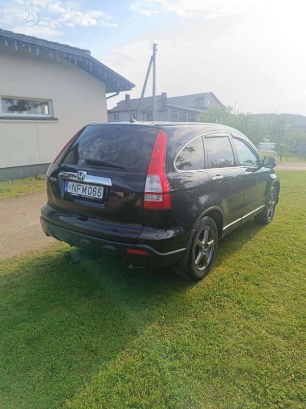 Black Honda CR-V 2007 in Ignalina, with an engine capacity of 2.20 L and mileage of 315 thousand km for 3450 €, photo 10 on AUTOMOTO.COM.LV