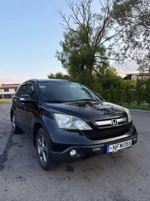 Black Honda CR-V 2007 in Kaunas, with an engine capacity of 0.00 L and mileage of 314 thousand km for 4000 €, photo 3 on AUTOMOTO.COM.LV