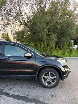 Black Honda CR-V 2007 in Kaunas, with an engine capacity of 0.00 L and mileage of 314 thousand km for 4000 €, photo 6 on AUTOMOTO.COM.LV