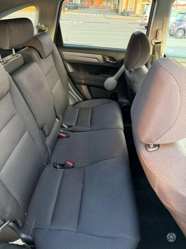 Melns Honda CR-V 2007 Kauņa, ar dzinēja tilpumu 2.20 L un nobraukumu 276 tūkst. km par 4200 €, foto 3 vietnē AUTOMOTO.COM.LV
