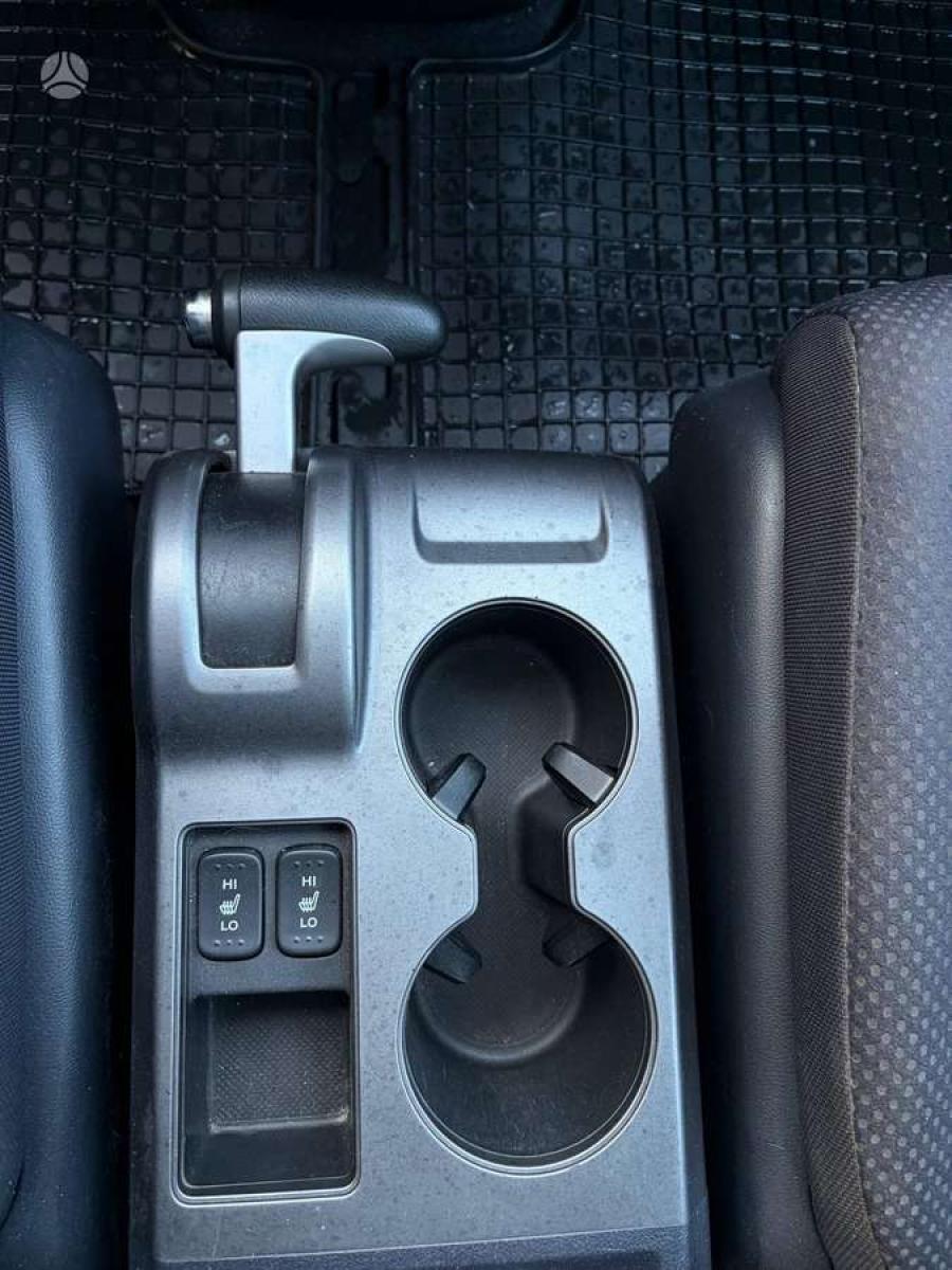 Black Honda CR-V 2007 in Kaunas, with an engine capacity of 2.20 L and mileage of 314 thousand km for 3900 €, photo 31 on AUTOMOTO.COM.LV