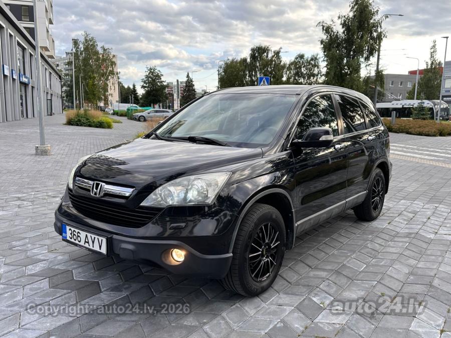 Black Honda CR-V 2007 in Tallinn, with an engine capacity of 2.00 L and mileage of 240 thousand km for 3350 €, photo 1 on AUTOMOTO.COM.LV