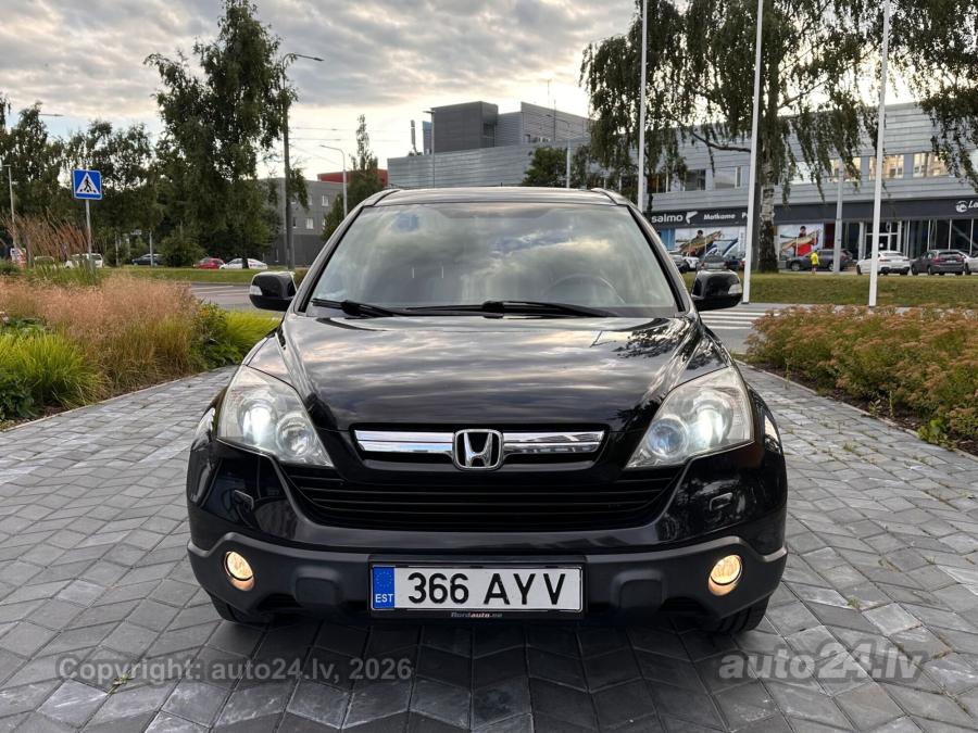 Black Honda CR-V 2007 in Tallinn, with an engine capacity of 2.00 L and mileage of 240 thousand km for 3350 €, photo 4 on AUTOMOTO.COM.LV