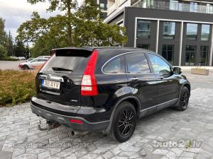 Black Honda CR-V 2007 in Tallinn, with an engine capacity of 2.00 L and mileage of 240 thousand km for 3350 €, photo 5 on AUTOMOTO.COM.LV