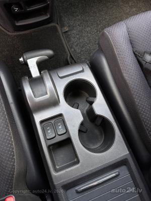 Black Honda CR-V 2007 in Tallinn, with an engine capacity of 2.00 L and mileage of 240 thousand km for 3350 €, photo 14 on AUTOMOTO.COM.LV