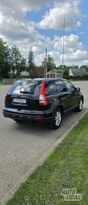 Melns Honda CR-V 2007 Šauļi, ar dzinēja tilpumu 2.20 L un nobraukumu 361 tūkst. km par 4000 €, foto 6 vietnē AUTOMOTO.COM.LV