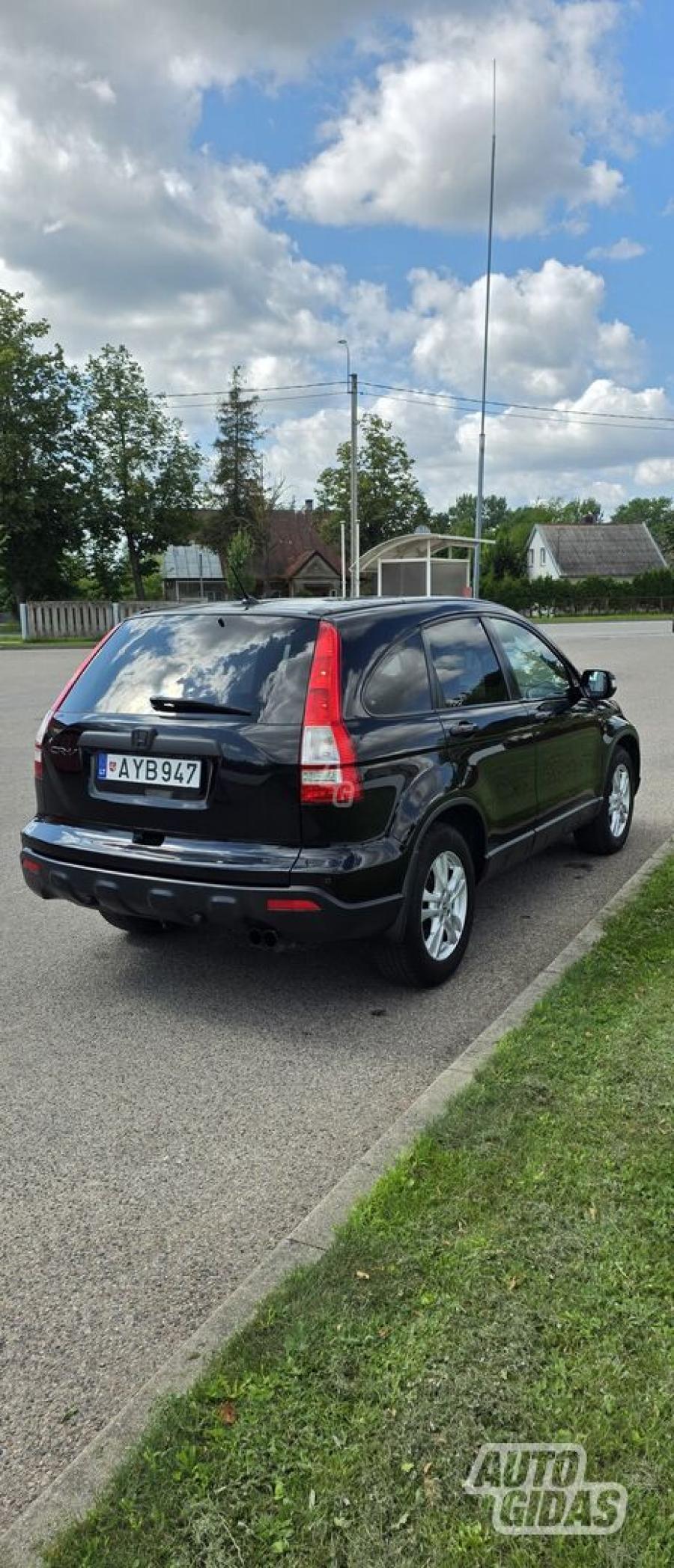 Melns Honda CR-V 2007 Šauļi, ar dzinēja tilpumu 2.20 L un nobraukumu 361 tūkst. km par 4000 €, foto 6 vietnē AUTOMOTO.COM.LV