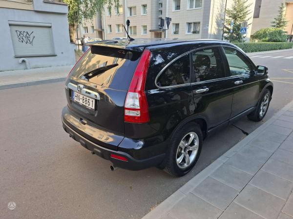 Melns Honda CR-V 2007 Viļņa, ar dzinēja tilpumu 2.00 L un nobraukumu 248 tūkst. km par 4900 €, foto 5 vietnē AUTOMOTO.COM.LV