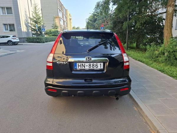 Melns Honda CR-V 2007 Viļņa, ar dzinēja tilpumu 2.00 L un nobraukumu 248 tūkst. km par 4900 €, foto 6 vietnē AUTOMOTO.COM.LV