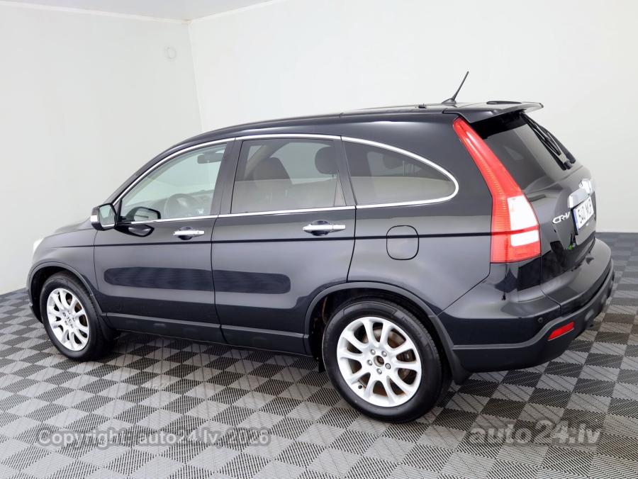 Черный Хонда СРВ 2007 в Таллин, объемом двигателя 2.00 л и пробегом 239 тыс. км за 3499 €, фото 5 на AUTOMOTO.COM.LV