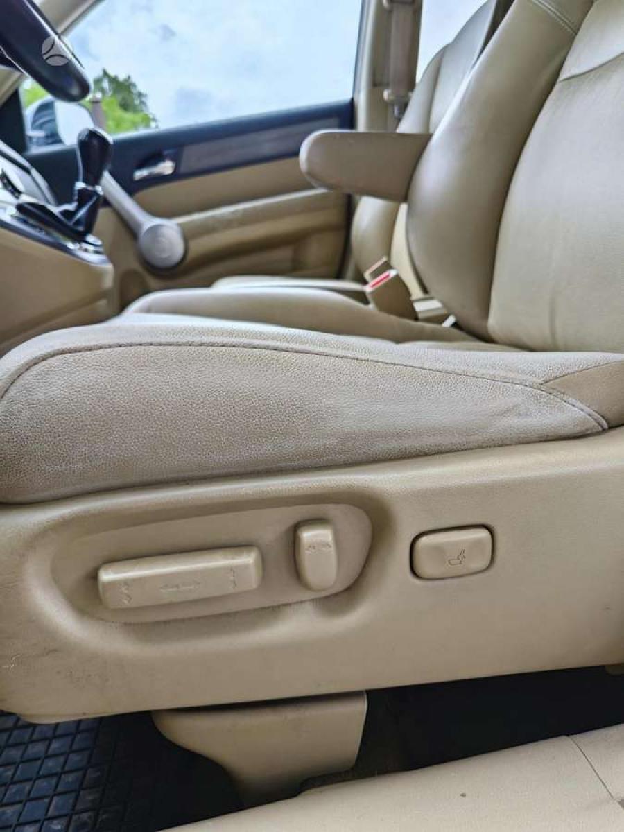 Melns Honda CR-V 2007 Švenčionys, ar dzinēja tilpumu 2.20 L un nobraukumu 270 tūkst. km par 5200 €, foto 17 vietnē AUTOMOTO.COM.LV