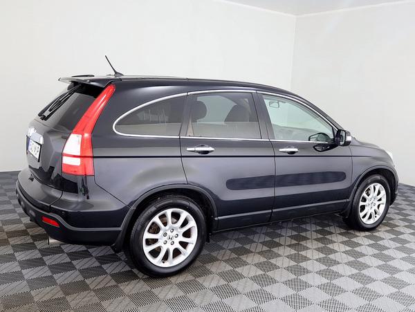 Black Honda CR-V 2007 in Tallinn, with an engine capacity of 2.00 L and mileage of 239 thousand km for 3499 €, photo 3 on AUTOMOTO.COM.LV