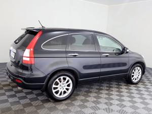 Melns Honda CR-V 2007 Tallina, ar dzinēja tilpumu 2.00 L un nobraukumu 239 tūkst. km par 3499 €, foto 13 vietnē AUTOMOTO.COM.LV