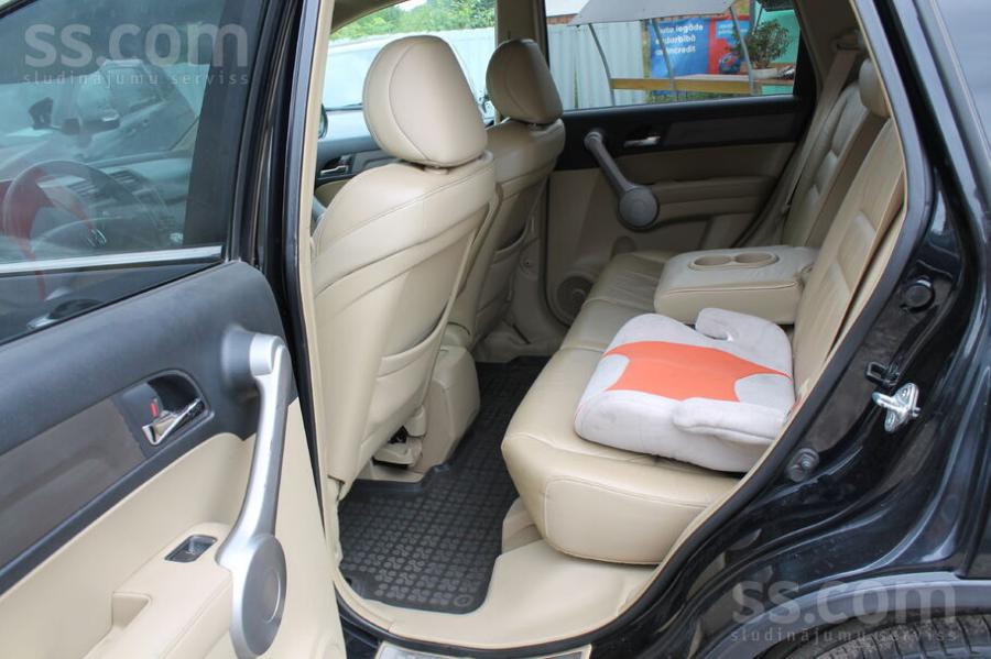 Melns Honda CR-V 2007 Daugavpils, ar dzinēja tilpumu 2.20 L un nobraukumu 295 tūkst. km par 4690 €, foto 15 vietnē AUTOMOTO.COM.LV