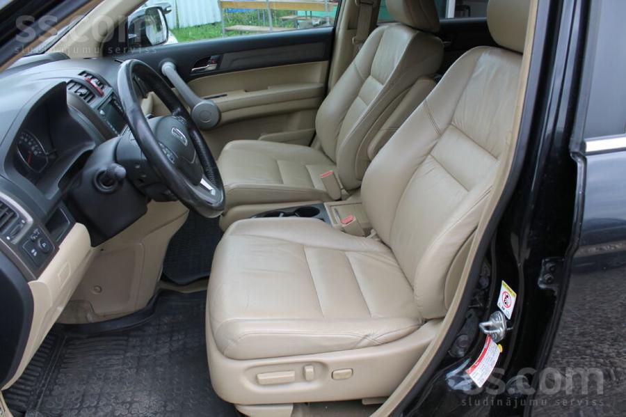 Melns Honda CR-V 2007 Daugavpils, ar dzinēja tilpumu 2.20 L un nobraukumu 295 tūkst. km par 4690 €, foto 18 vietnē AUTOMOTO.COM.LV