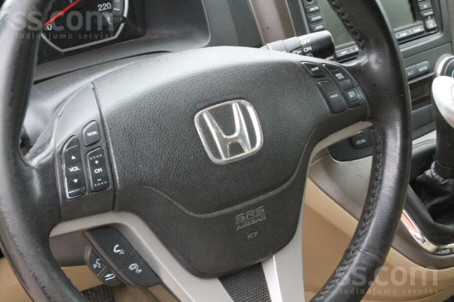 Melns Honda CR-V 2007 Daugavpils, ar dzinēja tilpumu 2.20 L un nobraukumu 295 tūkst. km par 4690 €, foto 20 vietnē AUTOMOTO.COM.LV