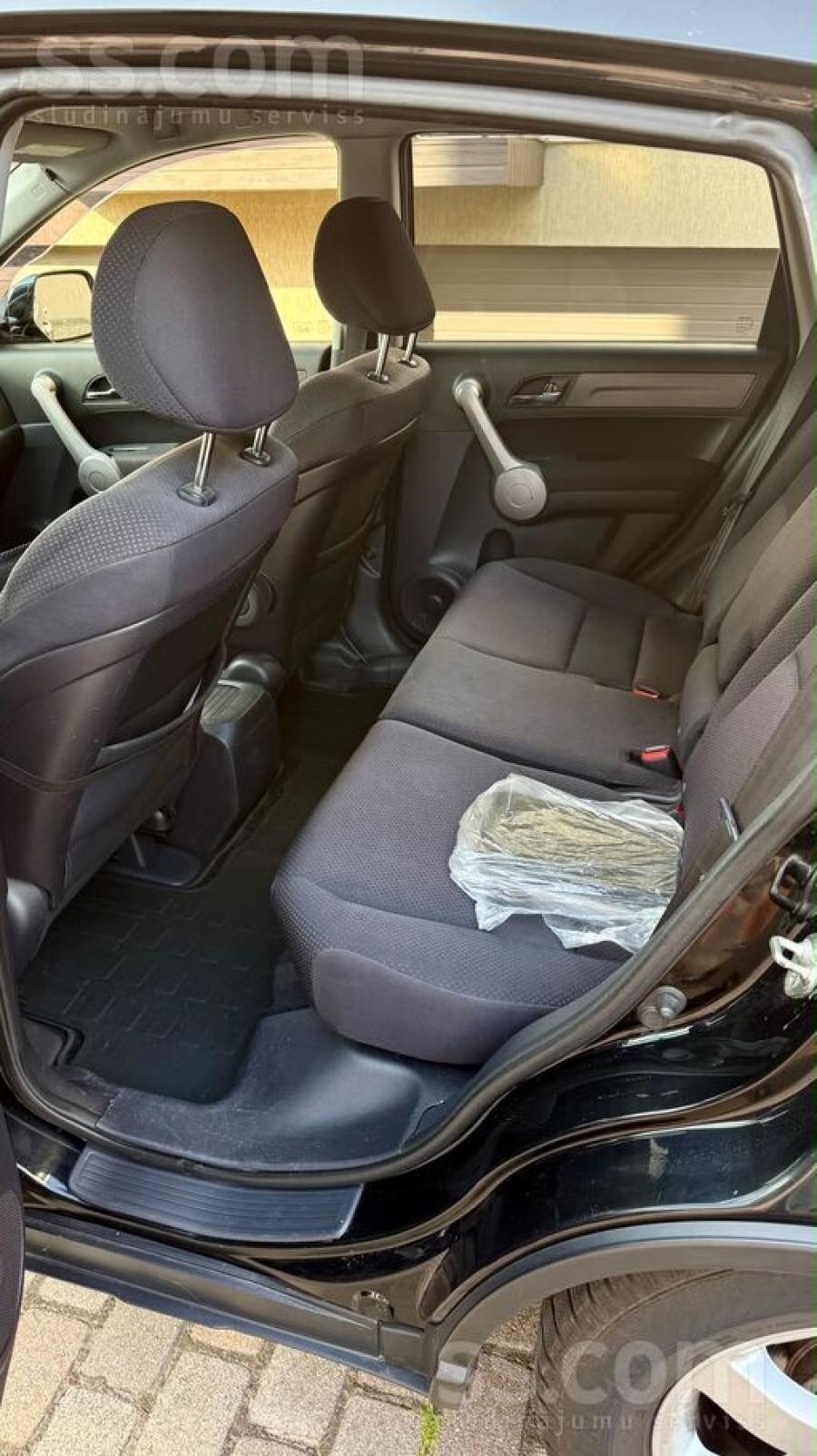 Melns Honda CR-V 2007 Rīga, ar dzinēja tilpumu 2.00 L un nobraukumu 171 tūkst. km par 4999 €, foto 10 vietnē AUTOMOTO.COM.LV