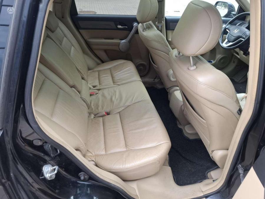 Black Honda CR-V 2007 in Vilnius, with an engine capacity of 2.00 L and mileage of 248 thousand km for 4800 €, photo 13 on AUTOMOTO.COM.LV