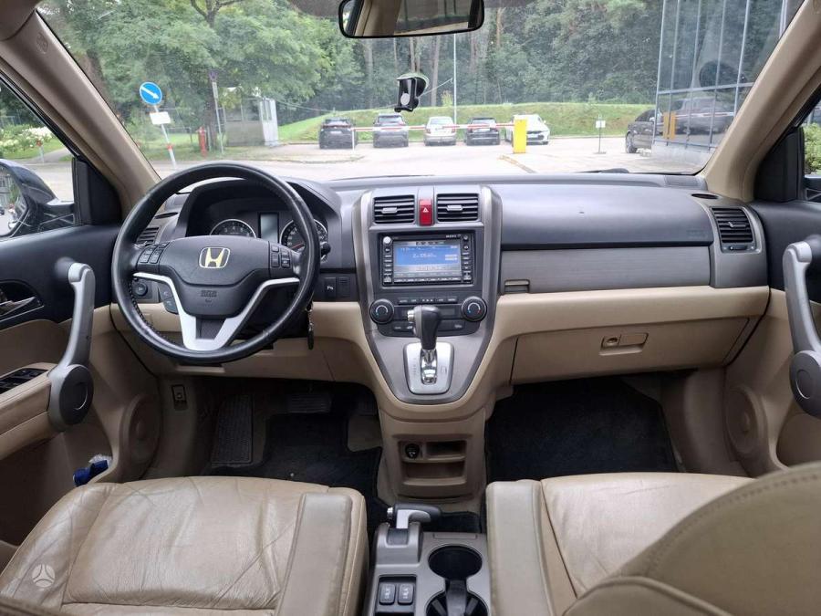 Black Honda CR-V 2007 in Vilnius, with an engine capacity of 2.00 L and mileage of 248 thousand km for 4800 €, photo 17 on AUTOMOTO.COM.LV
