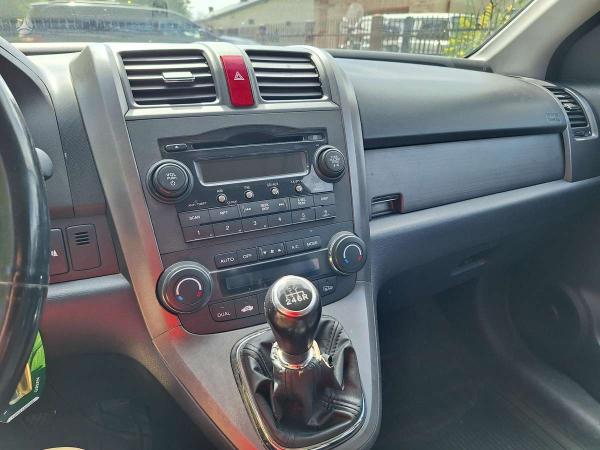 Melns Honda CR-V 2007 Šauļi, ar dzinēja tilpumu 2.20 L un nobraukumu 334 tūkst. km par 5500 €, foto 7 vietnē AUTOMOTO.COM.LV
