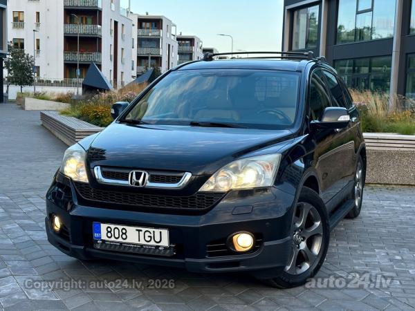 Honda CR-V 2007 Tallina vietnē Melns Honda CR-V 2007 Tallina, ar dzinēja tilpumu 2.00 L un nobraukumu 274 tūkst. km par 4650 €, foto 1 vietnē AUTOMOTO.COM.LV