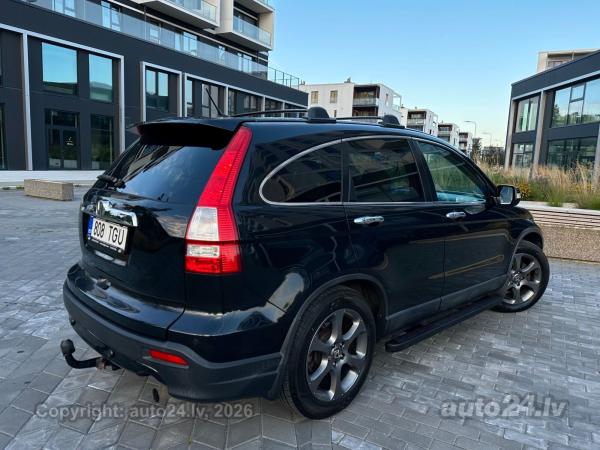 Honda CR-V 2007 Tallina vietnē Melns Honda CR-V 2007 Tallina, ar dzinēja tilpumu 2.00 L un nobraukumu 274 tūkst. km par 4650 €, foto 11 vietnē AUTOMOTO.COM.LV