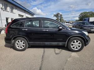 Black Honda CR-V 2007 in Marijampole, with an engine capacity of 2.20 L and mileage of 270 thousand km for 4699 €, photo 5 on AUTOMOTO.COM.LV