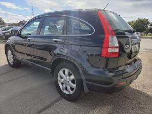 Black Honda CR-V 2007 in Marijampole, with an engine capacity of 2.20 L and mileage of 270 thousand km for 4699 €, photo 8 on AUTOMOTO.COM.LV