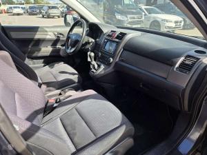 Black Honda CR-V 2007 in Marijampole, with an engine capacity of 2.20 L and mileage of 270 thousand km for 4699 €, photo 11 on AUTOMOTO.COM.LV