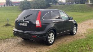 Black Honda CR-V 2007 in Vilnius, with an engine capacity of 2.00 L and mileage of 420 thousand km for 2450 €, photo 6 on AUTOMOTO.COM.LV
