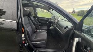 Black Honda CR-V 2007 in Vilnius, with an engine capacity of 2.00 L and mileage of 420 thousand km for 2450 €, photo 13 on AUTOMOTO.COM.LV