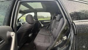 Black Honda CR-V 2007 in Vilnius, with an engine capacity of 2.00 L and mileage of 420 thousand km for 2450 €, photo 16 on AUTOMOTO.COM.LV