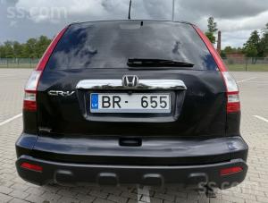 Melns Honda CR-V 2007 Liepāja, ar dzinēja tilpumu 2.20 L un nobraukumu 302 tūkst. km par 4700 €, foto 8 vietnē AUTOMOTO.COM.LV