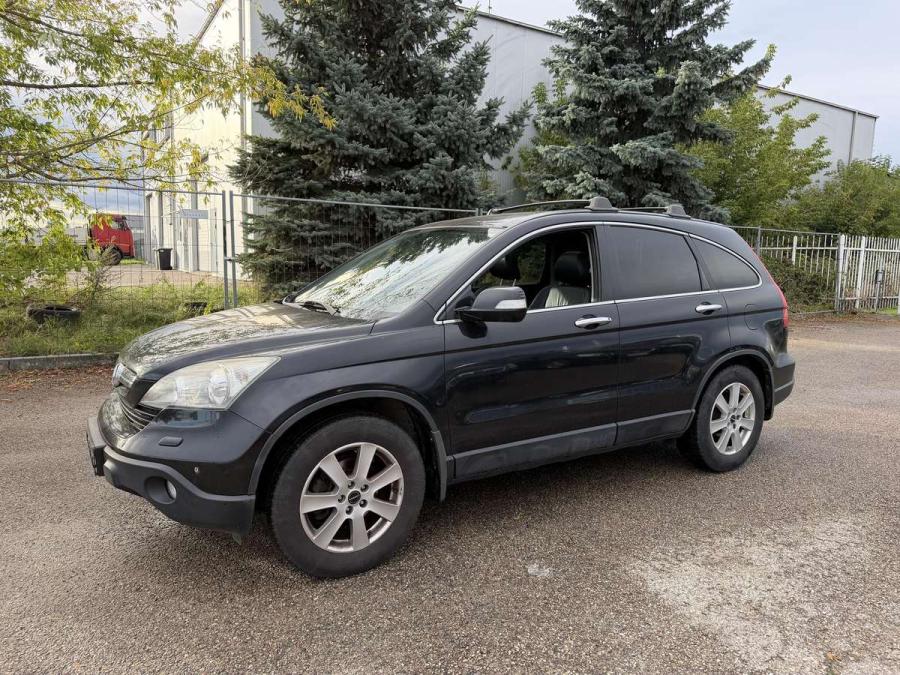 Melns Honda CR-V 2007 Marijampole, ar dzinēja tilpumu 2.00 L un nobraukumu 274 tūkst. km par 3650 €, foto 9 vietnē AUTOMOTO.COM.LV