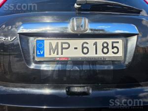Black Honda CR-V 2007 in Riga, with an engine capacity of 2.20 L and mileage of 398 thousand km for 3300 €, photo 5 on AUTOMOTO.COM.LV
