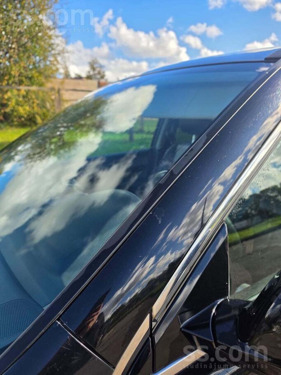 Black Honda CR-V 2007 in Riga, with an engine capacity of 2.20 L and mileage of 398 thousand km for 3300 €, photo 12 on AUTOMOTO.COM.LV