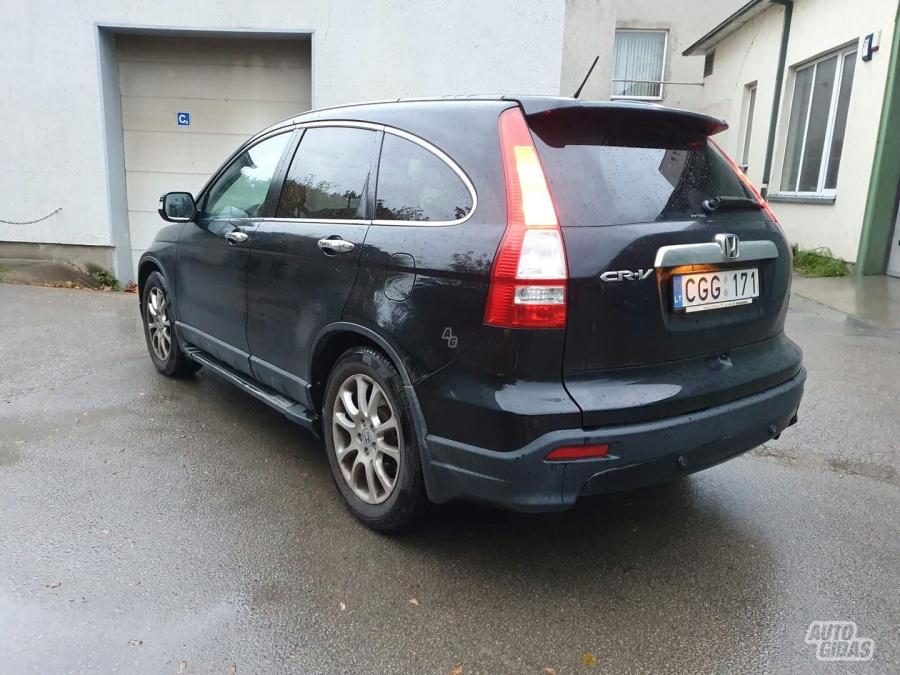 Melns Honda CR-V 2007 Kauņa, ar dzinēja tilpumu 2.00 L un nobraukumu 290 tūkst. km par 3450 €, foto 7 vietnē AUTOMOTO.COM.LV