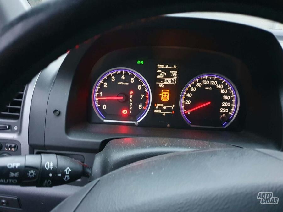 Melns Honda CR-V 2007 Kauņa, ar dzinēja tilpumu 2.00 L un nobraukumu 290 tūkst. km par 3450 €, foto 12 vietnē AUTOMOTO.COM.LV