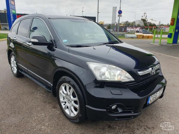 Melns Honda CR-V 2007 Kauņa, ar dzinēja tilpumu 2.00 L un nobraukumu 297 tūkst. km par 3450 €, foto 1 vietnē AUTOMOTO.COM.LV