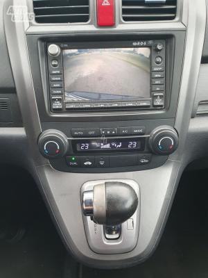 Melns Honda CR-V 2007 Kauņa, ar dzinēja tilpumu 2.00 L un nobraukumu 297 tūkst. km par 3450 €, foto 12 vietnē AUTOMOTO.COM.LV