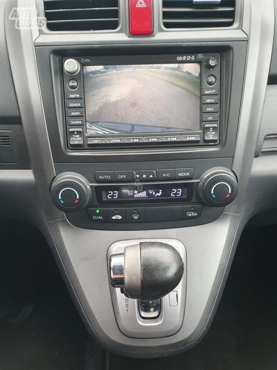 Melns Honda CR-V 2007 Kauņa, ar dzinēja tilpumu 2.00 L un nobraukumu 297 tūkst. km par 3450 €, foto 12 vietnē AUTOMOTO.COM.LV
