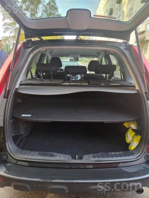 Black Honda CR-V 2007 in Riga, with an engine capacity of 2.00 L and mileage of 444 thousand km for 2900 €, photo 12 on AUTOMOTO.COM.LV
