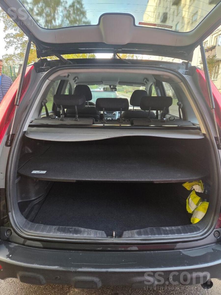 Black Honda CR-V 2007 in Riga, with an engine capacity of 2.00 L and mileage of 444 thousand km for 2900 €, photo 12 on AUTOMOTO.COM.LV