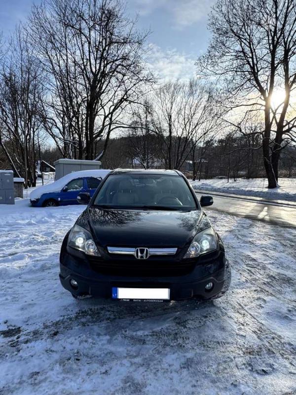 Melns Honda CR-V 2008 Viļņa, ar dzinēja tilpumu 2.20 L un nobraukumu 351 tūkst. km par 4000 €, foto 2 vietnē AUTOMOTO.COM.LV