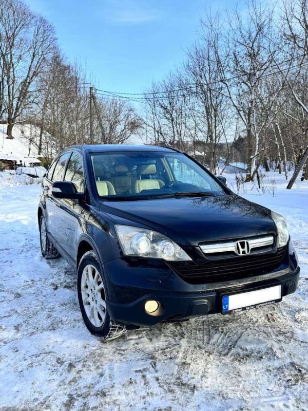 Melns Honda CR-V 2008 Viļņa, ar dzinēja tilpumu 2.20 L un nobraukumu 351 tūkst. km par 4000 €, foto 4 vietnē AUTOMOTO.COM.LV