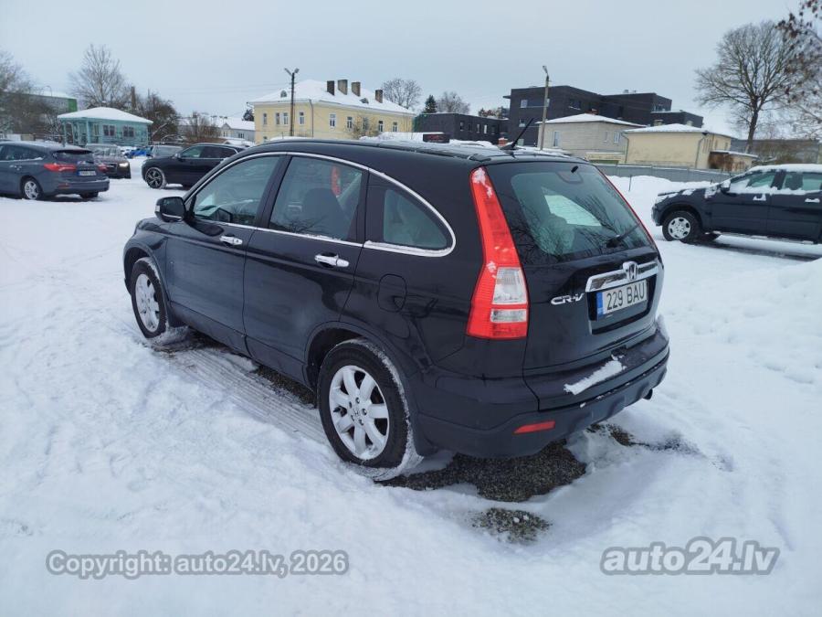 Melns Honda CR-V 2008 Rakvere, ar dzinēja tilpumu 2.00 L un nobraukumu 261 tūkst. km par 4600 €, foto 3 vietnē AUTOMOTO.COM.LV