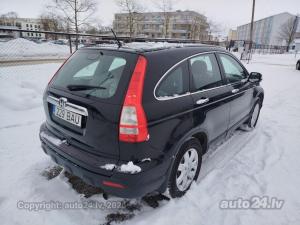 Melns Honda CR-V 2008 Rakvere, ar dzinēja tilpumu 2.00 L un nobraukumu 261 tūkst. km par 4600 €, foto 4 vietnē AUTOMOTO.COM.LV